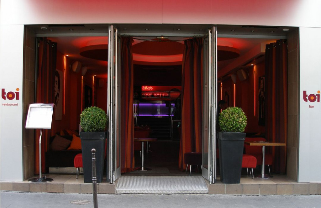 A porte menus SUR PIED TENDANCE en inox POLI - OZ design | OZ design